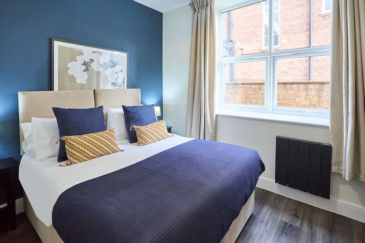Host & Stay | Apartment 2, Upton House - Northampton