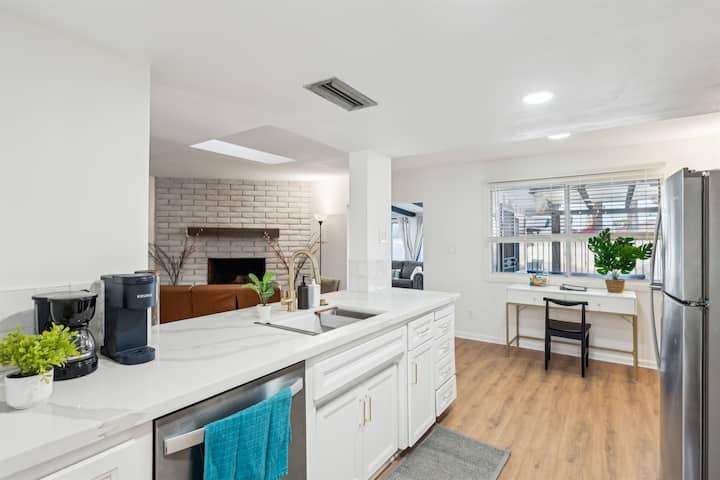 Fully Renovated Home With Pool - テンピ, AZ