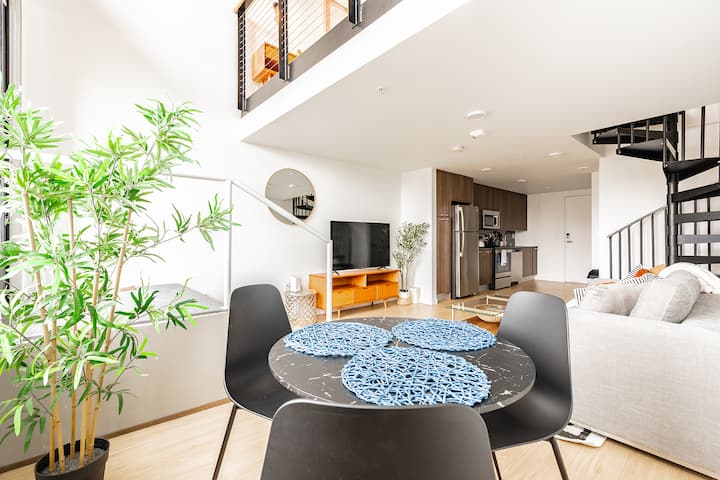 Loft | Gym, Lounge | Bellevue | Sophari Downtown A - Bellevue, WA