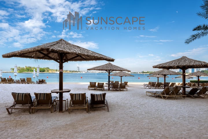 Spacious 2br With Pool & Private Beach Access - Dubai