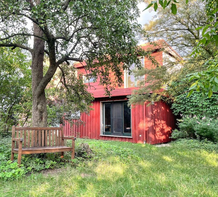 Spacious Country House With Idyllic Orchard - Pasewalk