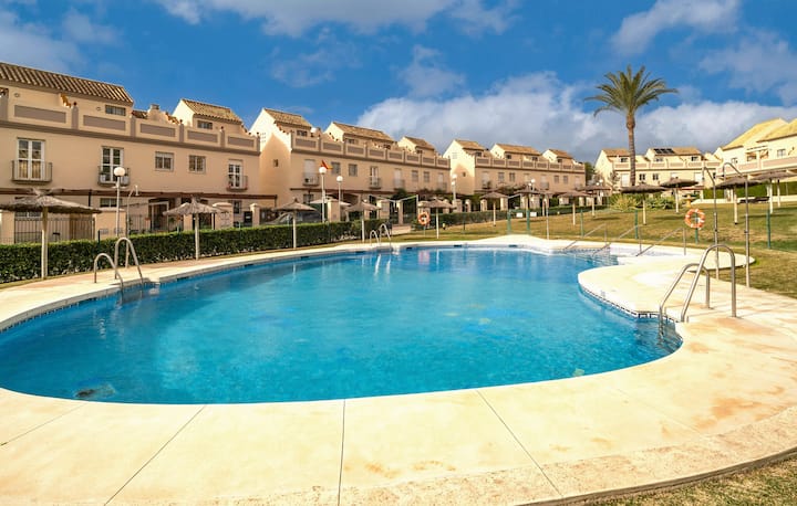 Awesome Home In San Luis De Sabinillas - Manilva