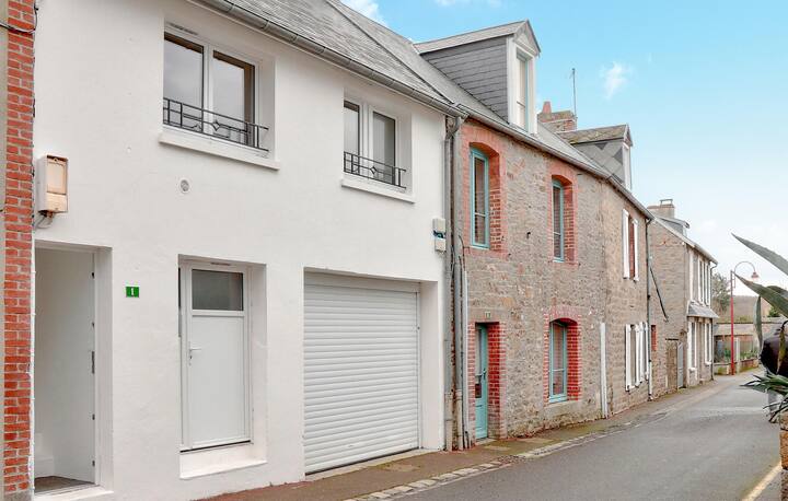 1 Bedroom Amazing Apartment In Carolles - Carolles