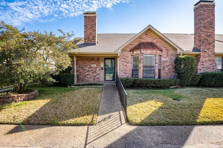 Relaxing 3br Stay - Bbq, Games & Comfort! - Corsicana, TX