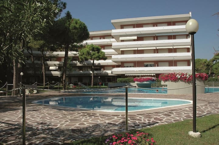 Appartement De Détente Dans Résidence Avec Piscine - Lignano Sabbiadoro