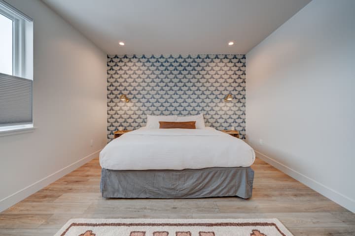Bozeman Creek Loft: Pet-friendly Midterm Apartment - Bozeman, MT