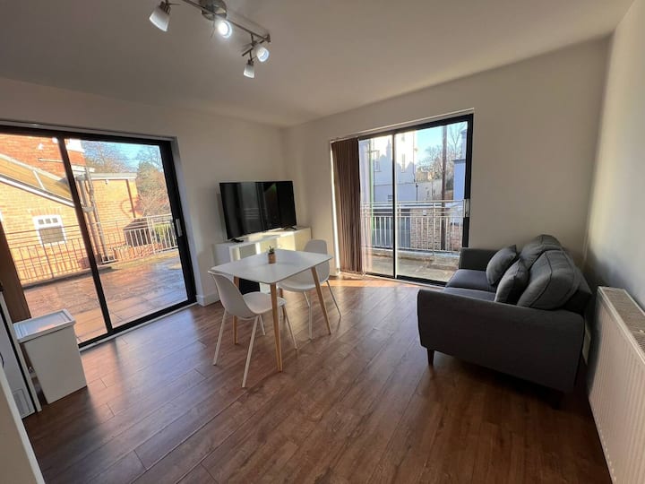 2 Beds With Secure Car Parking - Nottingham