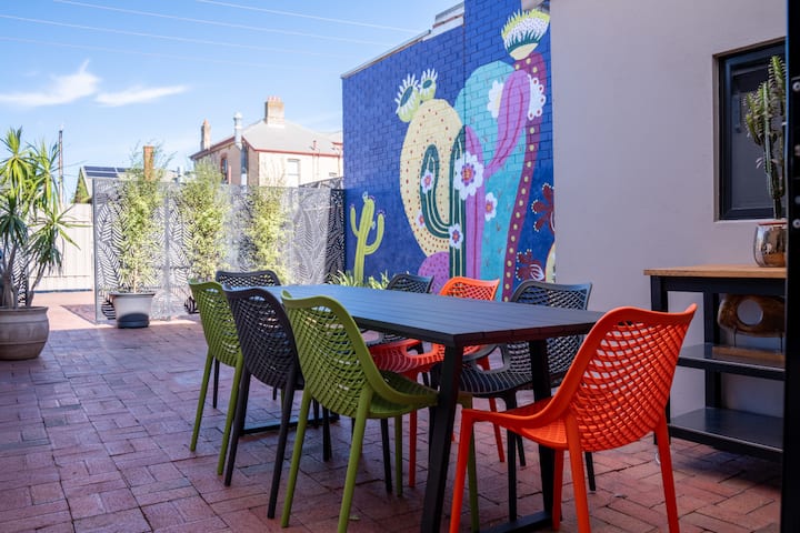 Gem On Sussex Street I Beach I Cafes I Coffee - Glenelg