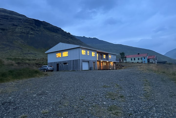 House In Fjörður In Lón South East Of Iceland - Islândia
