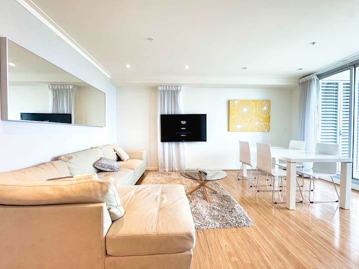 Amyra Residences On Rowlands Place - Unit 1606 - 