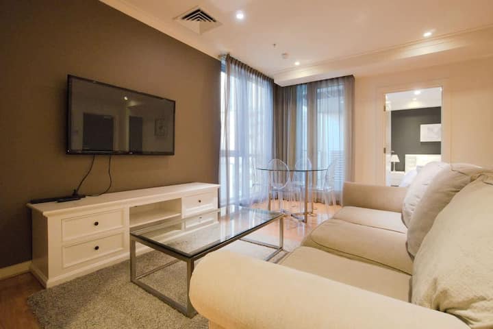 Luxury 2br Serviced Apartment 703 @ The Rowlands - Adelaide