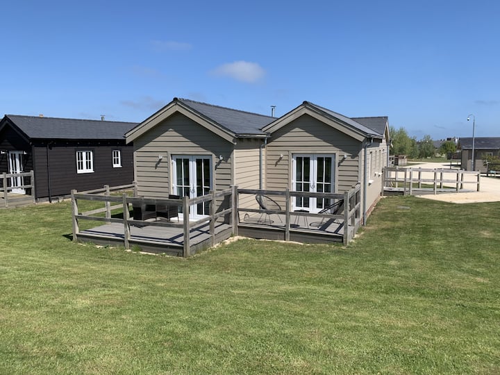Alana Bay, The Bay, Sleeps 4-5, Dog-friendly - Filey