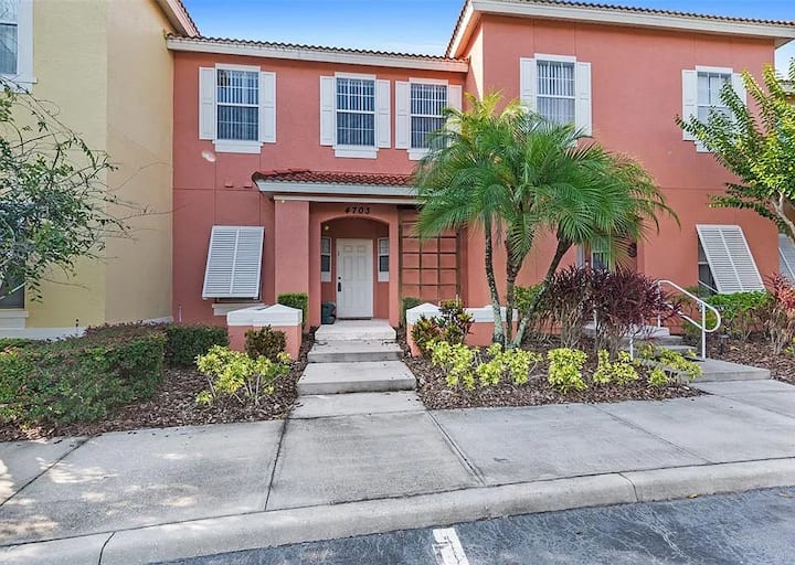 Ormond Retreat - Kissimmee, FL