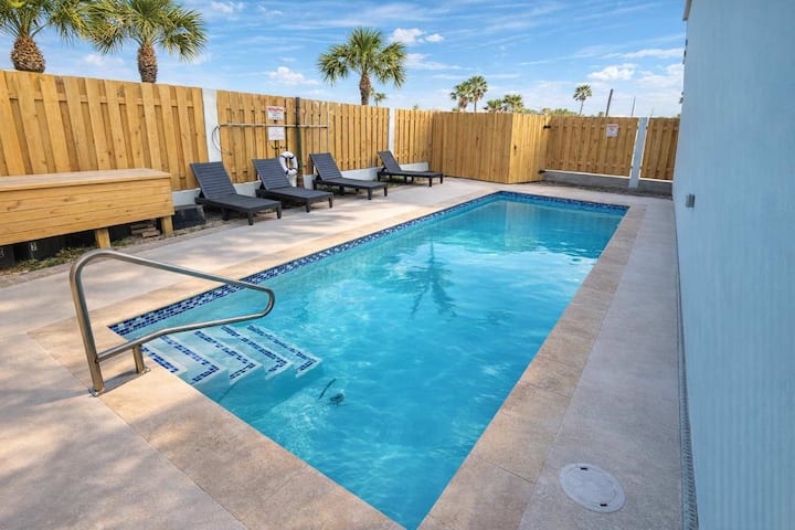 New  Townhome " 2 Levels " "Heated Pool" #2 - South Padre Island