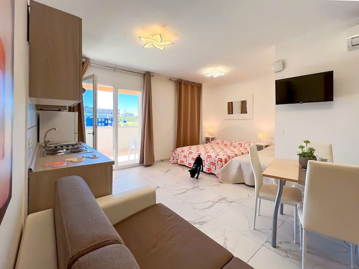 Stylish Downtown Studio - Lignano Riviera