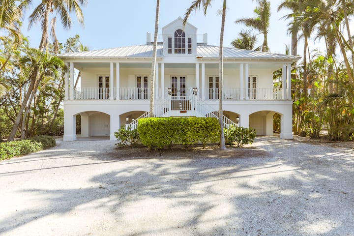 Resting Beach Place- Stunning Home With Golf Cart - Captiva, FL
