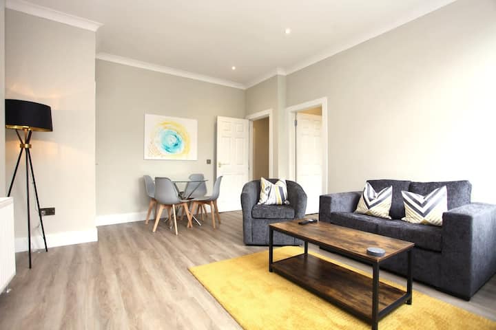 Stylish 3-bed Flat In Glasgow - Glasgow