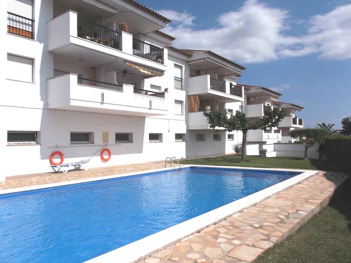 Apartment For 6 Pers - Shared Pool/wifi/gardens - La Escala