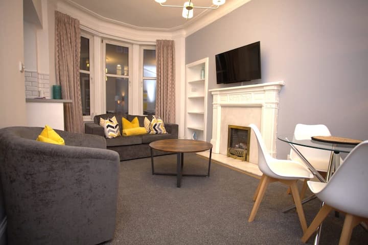 Renovated West End Flat In Glasgow - Glasgow