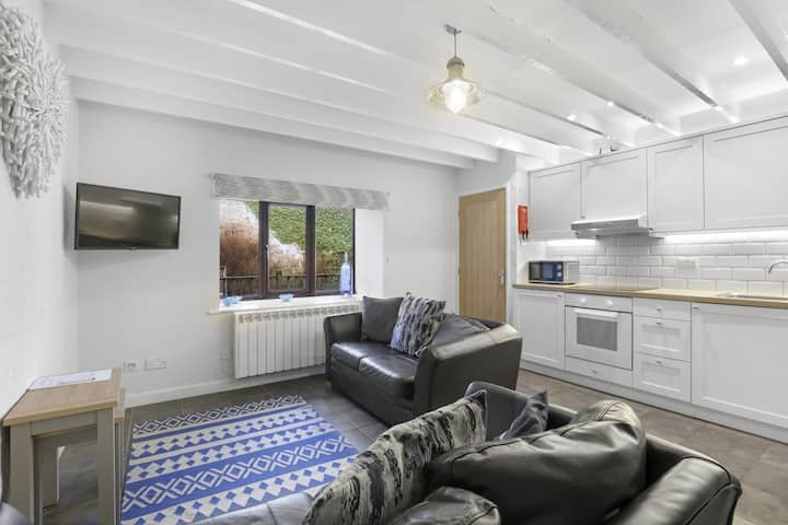 Number 6 Cliff House Cottages - North East Escapes - Seahouses