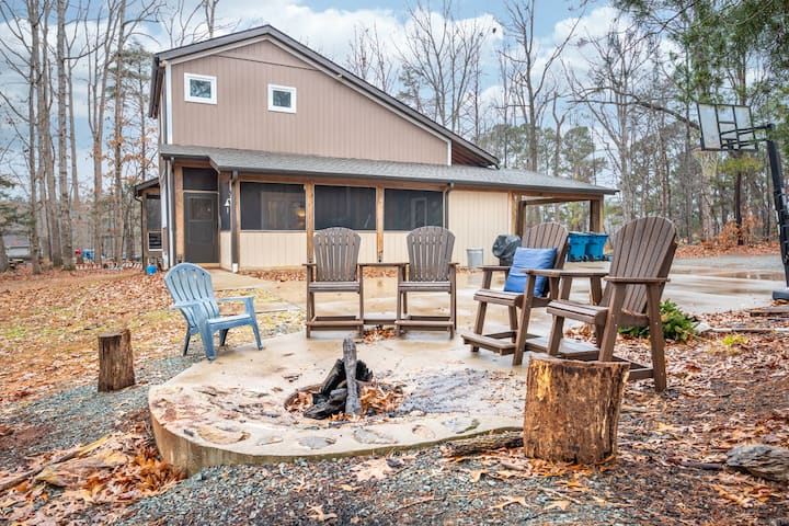 Serene 4br Country Retreat Awaits - Near Greensbor - Burlington, NC