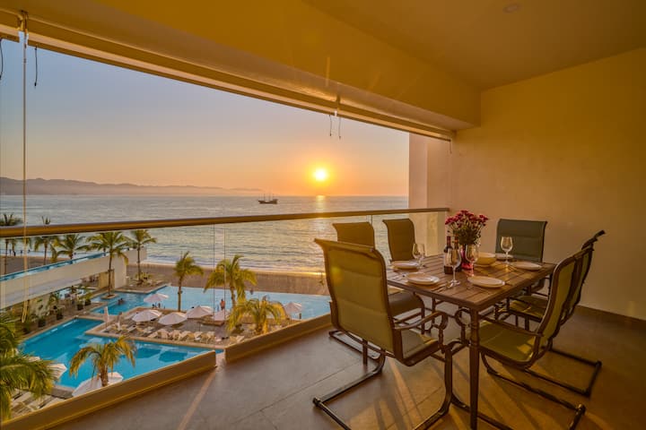 Luxury 2br 3beds Oceanfront Condo (Hotel Zone) - Puerto Vallarta