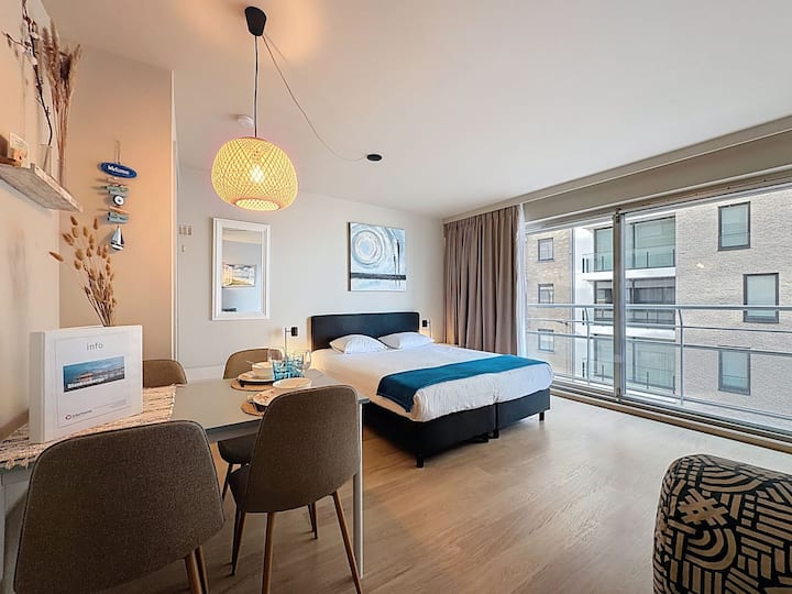 Blue Sand I With Lateral Sea View By Interhome - Blankenberge