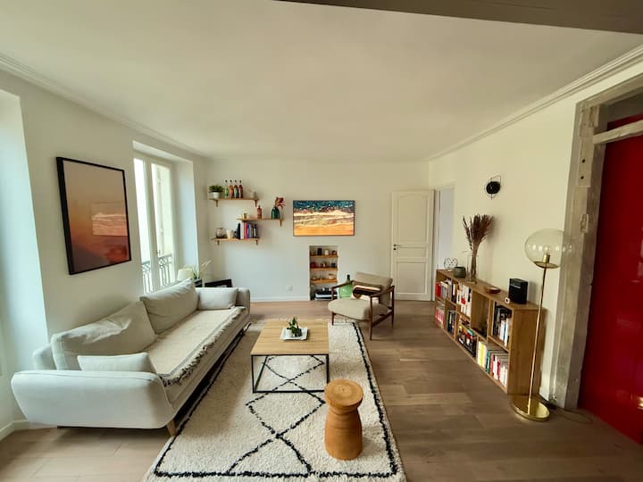 Beau T2 Lumineux Dans Le 17ème - Párizs