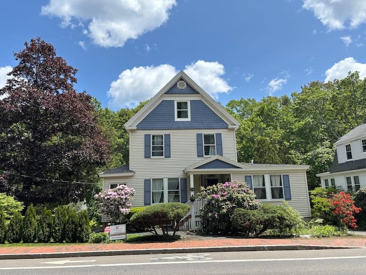 Downtown Ogunquit Single Home, 3 Bedroom - Ogunquit, ME
