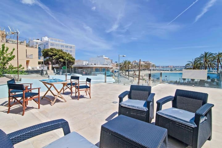 Cozy Modern Beachfront Apartment W Big Terrace - Aéroport de Palma de Majorque (PMI)