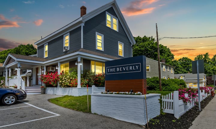 Studio In The Heart Of Beverly - Beverly