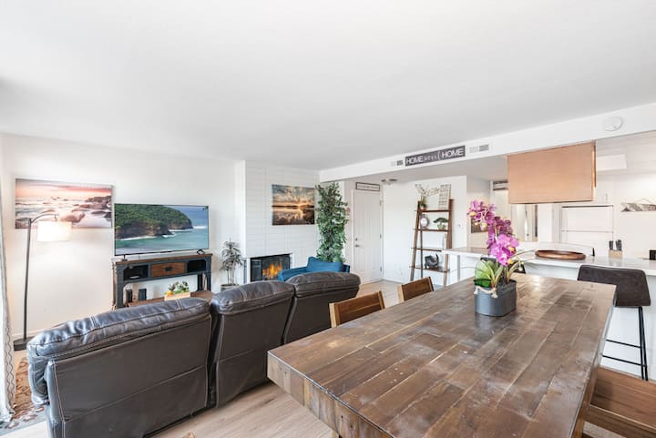 Newly Listed! Clean & 1 House From The Sand! - Newport Beach, CA