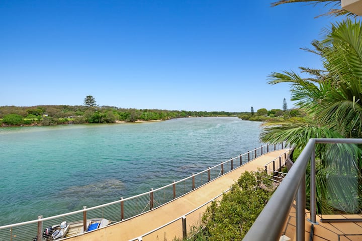 Sails 3 - Waterfront Apartment - 킹스클리프