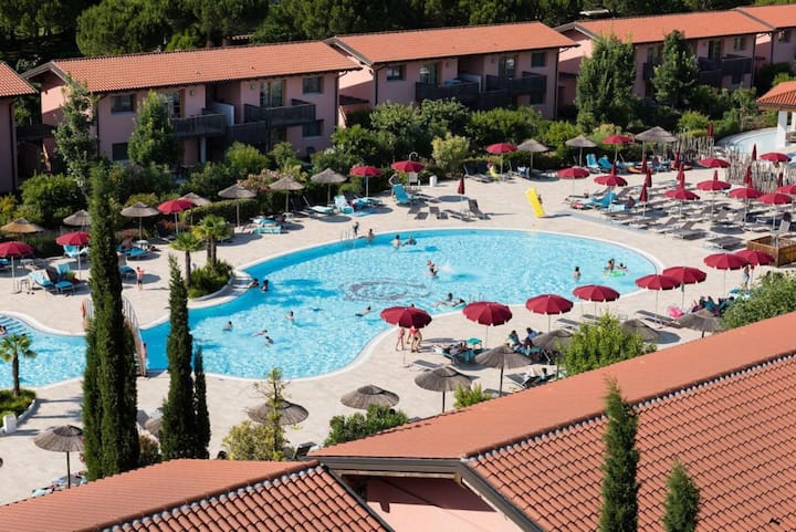 Green Village Resort - Royal Aparthotel - Lignano Pineta