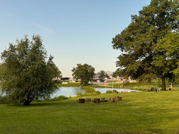 Charming Cabin Escape For Family Fun & Fishing - Willow Lake, Swisher