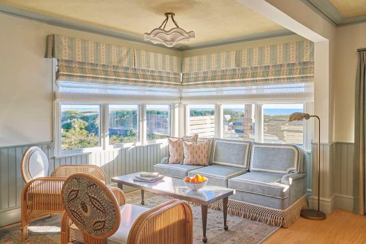 Oceanview King Suite | Private Beach + Sunset - Duck, NC