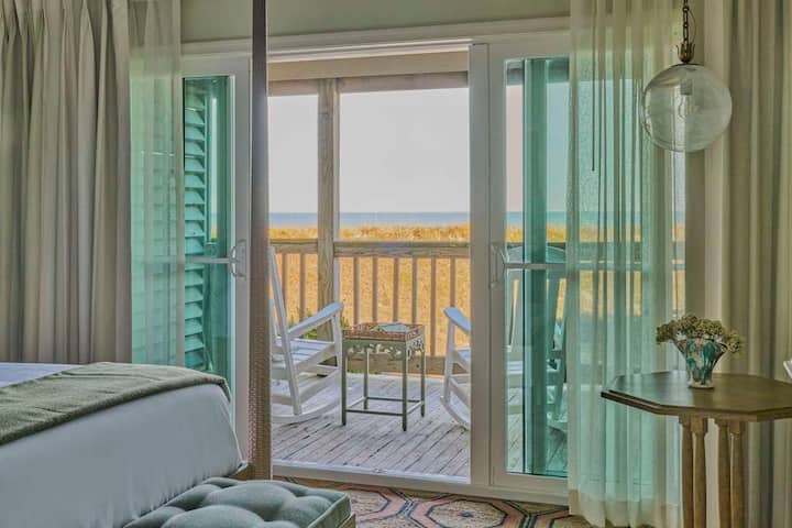 King Room | Ocean View Beach + Award-winning Spa - Duck, NC