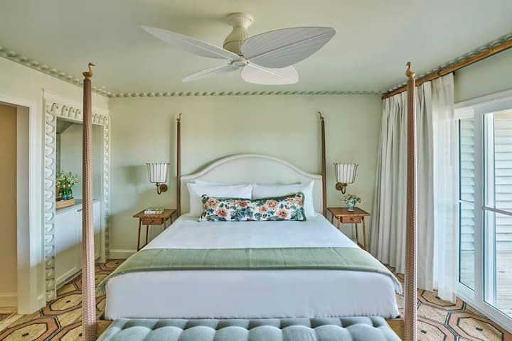 Poolside King | Private Beach + Award-winning Spa - Duck, NC