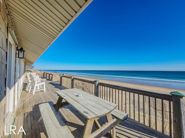 Relax At 'Sol Seaker' – 4-bedroom Beachside Haven - Surf City, NC