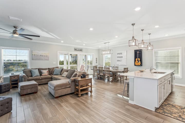 New Listing| 4br, 3 With King Beds| 2 Pools - Perdido Key, FL