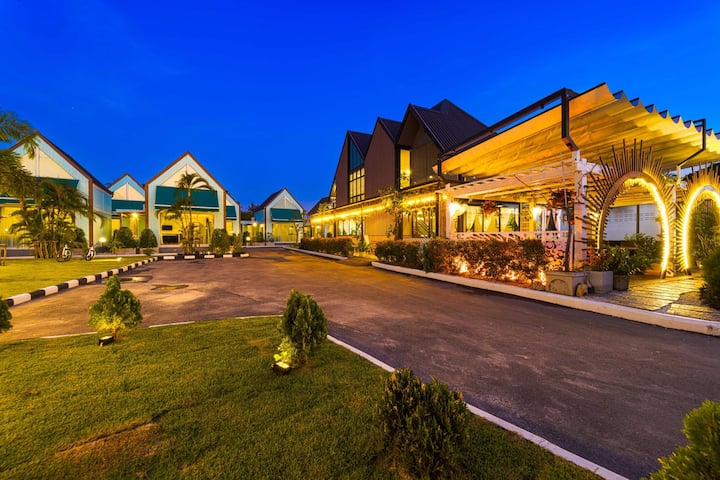 Beautiful New 7 Bedroom Villa Resort(ct7) - Hua Hin