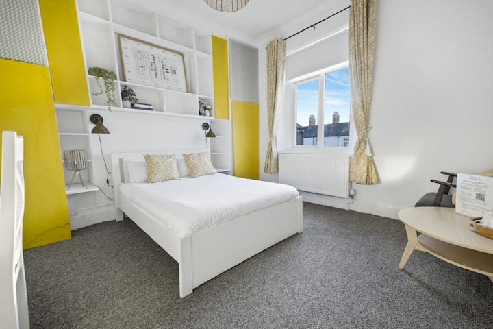 Cardiff Guesthouse, Fast Wifi, Street Parking - Cardiff