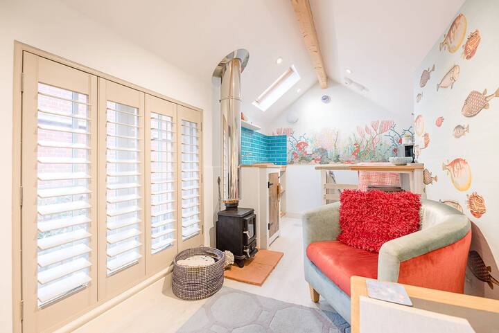 The Fish Store, A Cosy Retreat In Aldeburgh - Aldeburgh