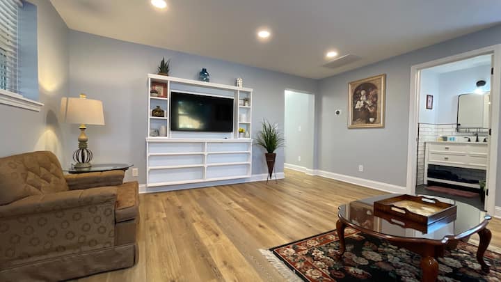 Cozy 2br Retreat | Near Casino, Queen Beds, Parki - Bristol, TN