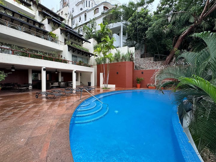 Luxury 3br/3ba Oceanview Condo W/ Pools - Conchas Chinas