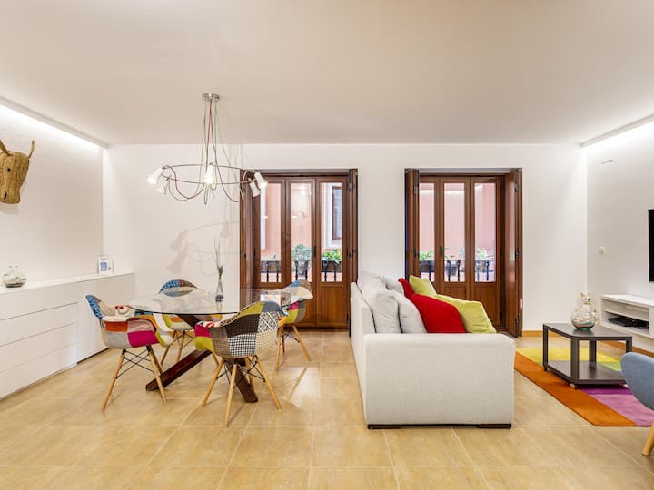 Sophisticated Apartment In The Heart Of Valencia - Valencia
