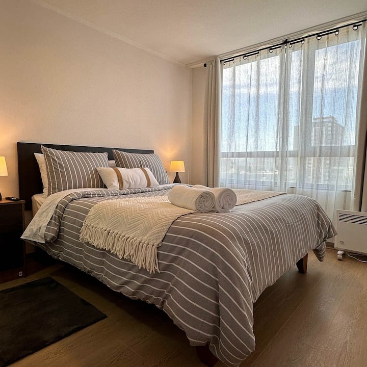 Free Parking | Hotel Quality | 24 Hr Self Check In - Penco