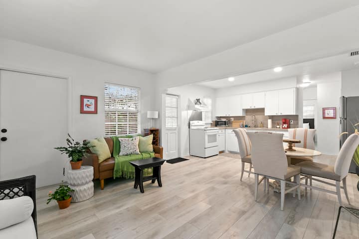 Bayside Escape | Cozy Hideaway Near Bayshore - Tampa, FL