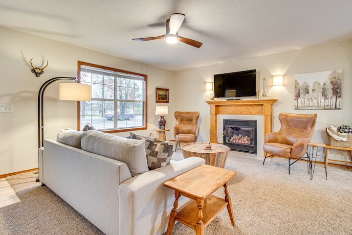 < 1 Mi To Bull Shoals Lake: Home W/ Fire Pit! - Bull Shoals, AR