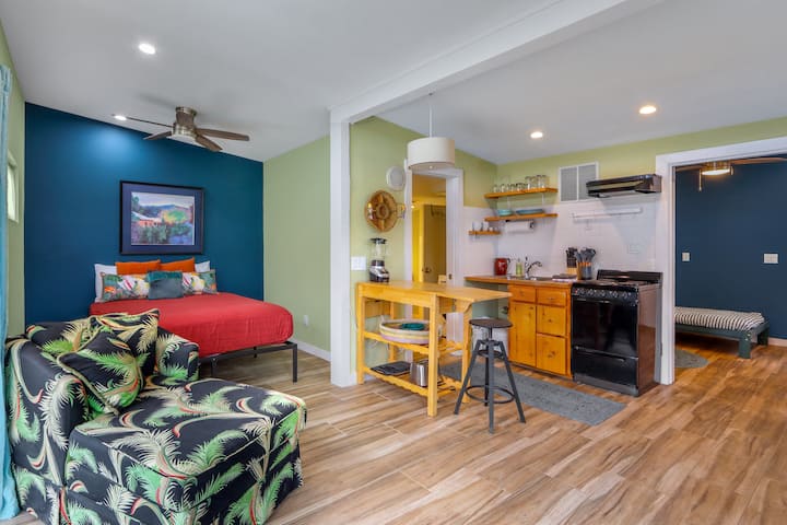 The Cottage At Starlight Meadow - Wimberley, TX